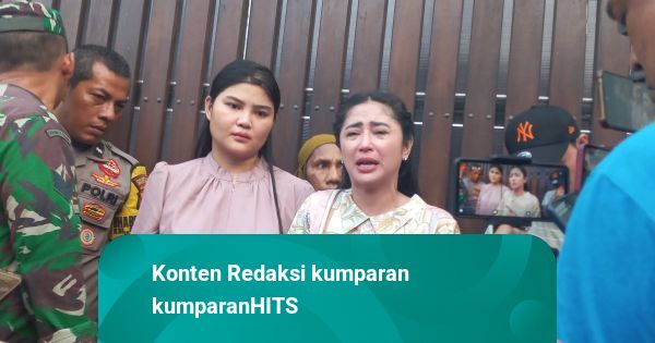Dewi Perssik Mediasi dengan Ketua RT Usai Cekcok soal Sapi: Gak Ada Titik Terang | kumparan.com